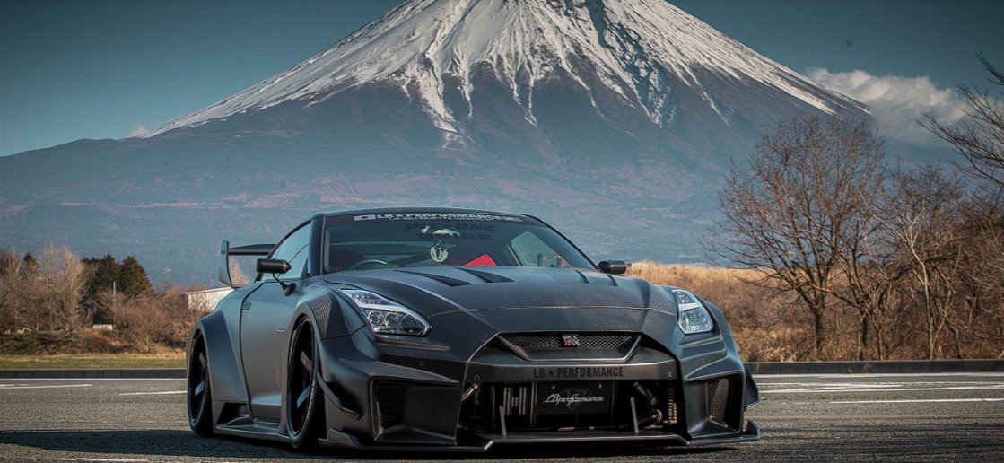 Nissan GTR R35 – Carbon Source